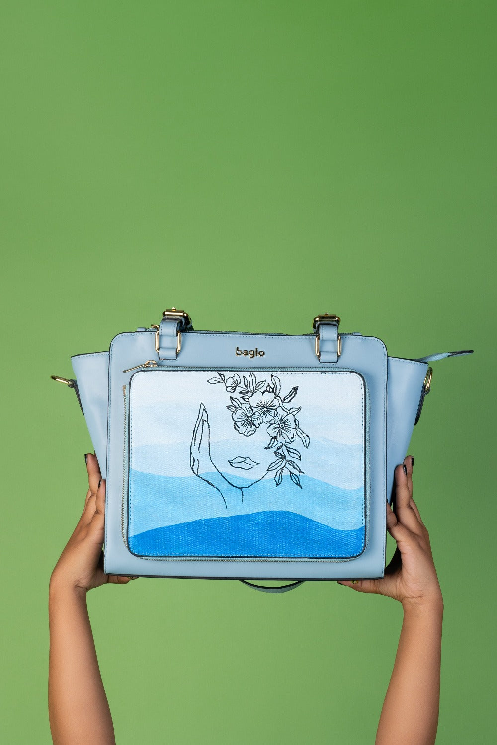 कला Powder Blue (Line Art Floral) Everyday Essential Shoulder Bag | Baglo